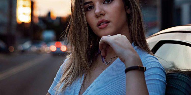 Arrasou: o que é, qual o significado e definição da gíria?